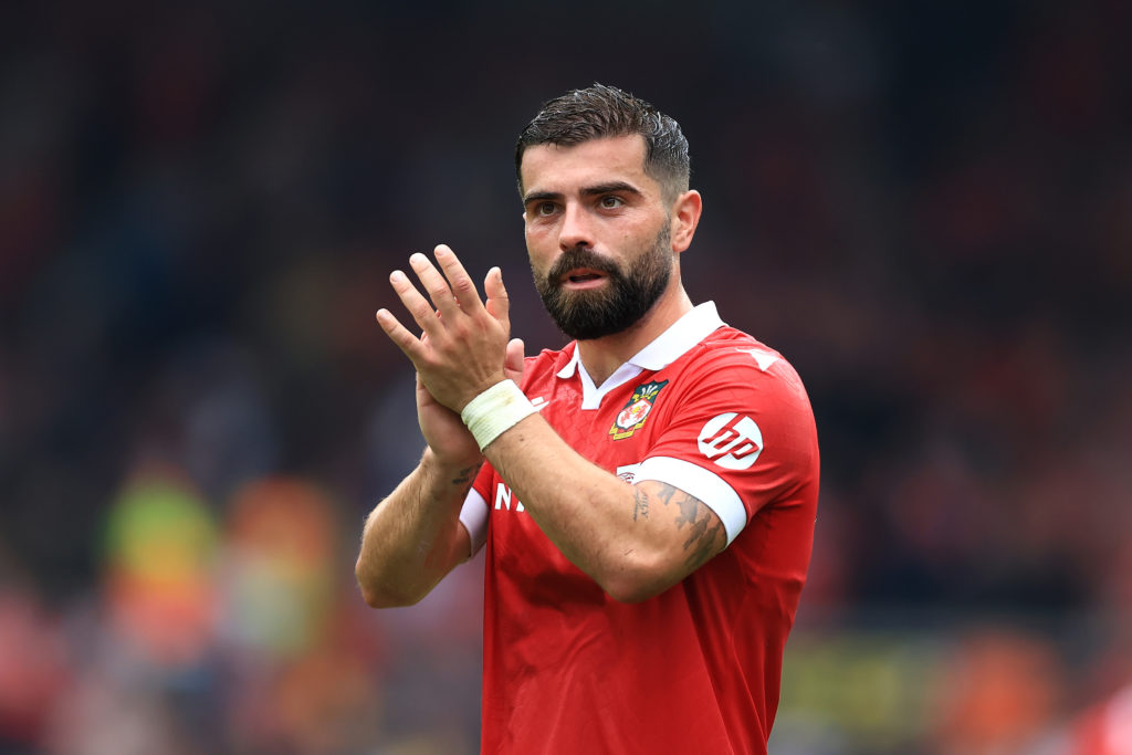 Elliot Lee sends three-word message to Wrexham teammates after missing ...